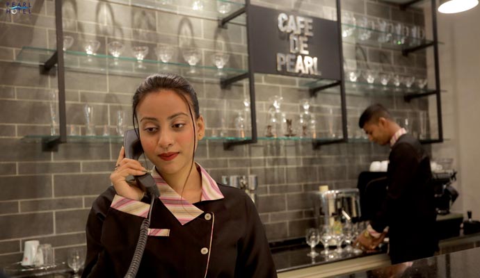 Coffee Shop (Cafe de Pearl)